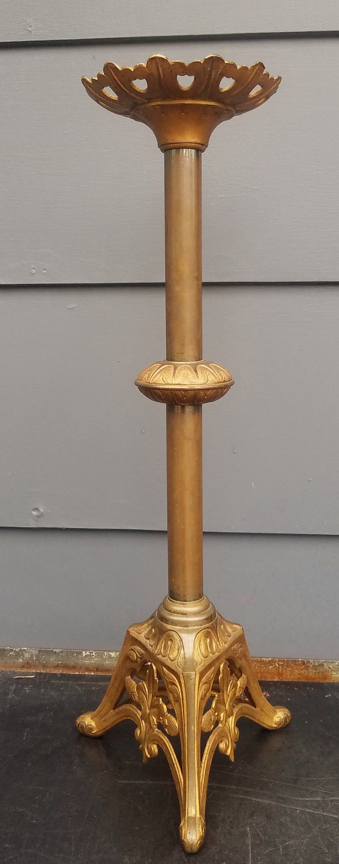 Candelabro de bronce dorado francés vintage, candelabro de iglesia ...