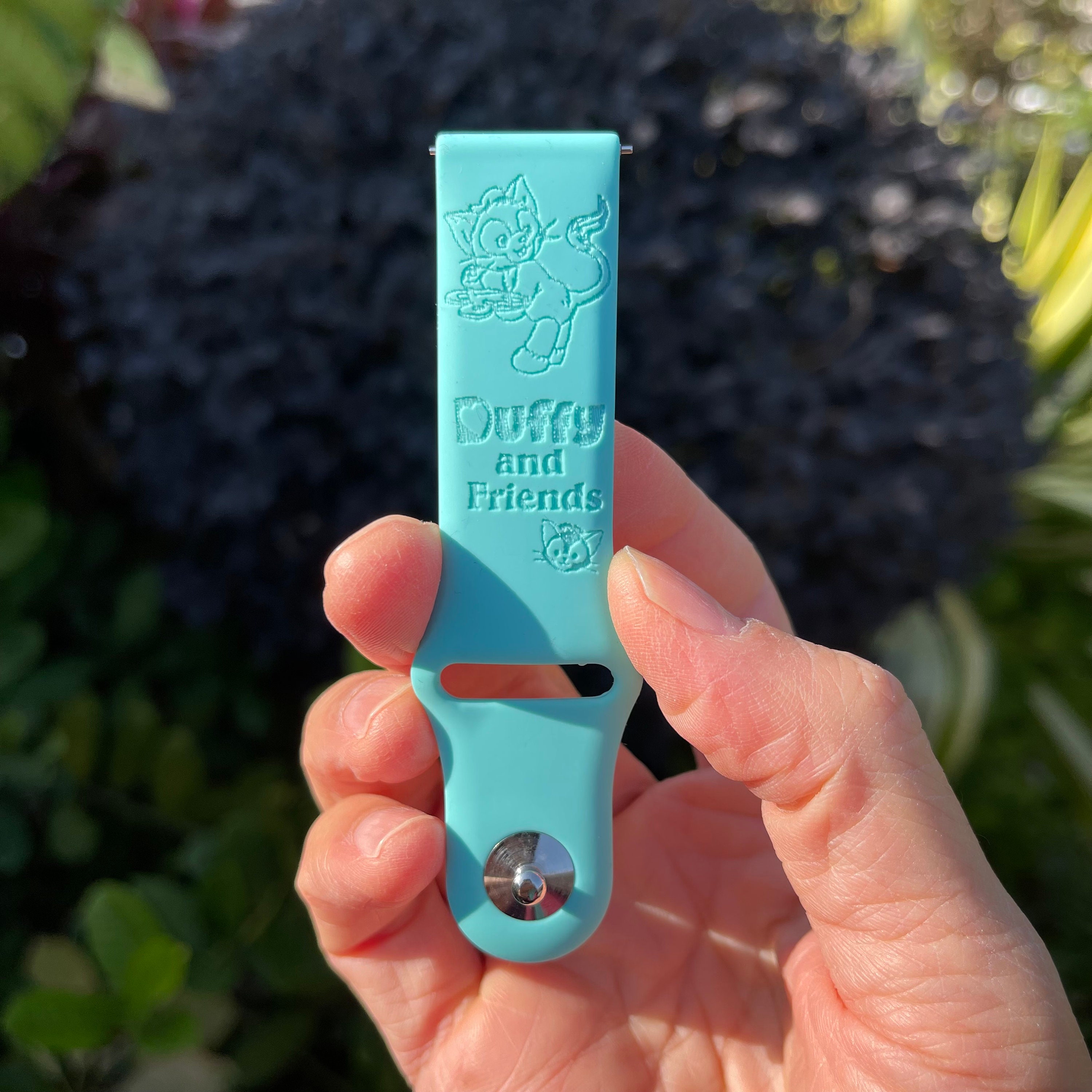 Disney Duffy and Friends Gelatoni Cat Laser Engraved Silicon Fitbit ...