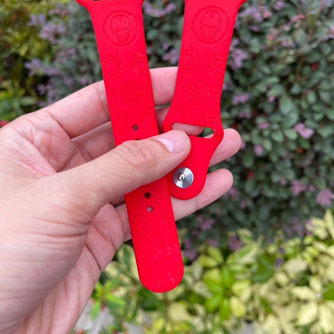 Iron Man Reactors Inspired Laser Engraved Silicon Fitbit Versa / Fitbit ...