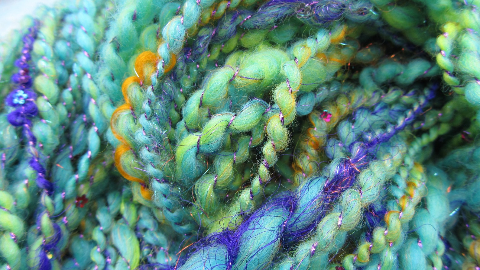 FANCY LIZARD 3.5 oz fiber art batt for spinning felting | Etsy