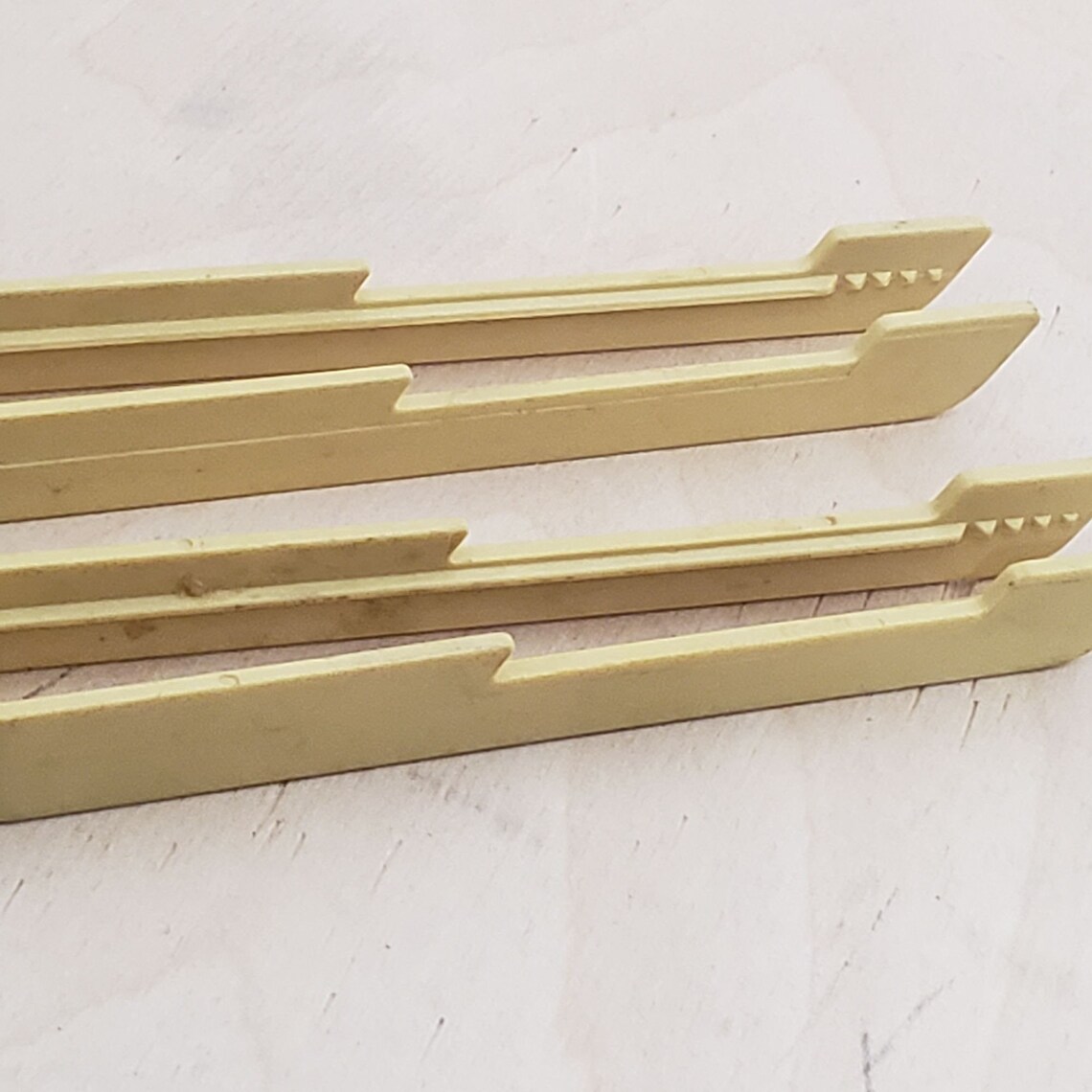Vintage Tupperware Toaster Tongs Set of 2 Hostess Gift Gadget - Etsy