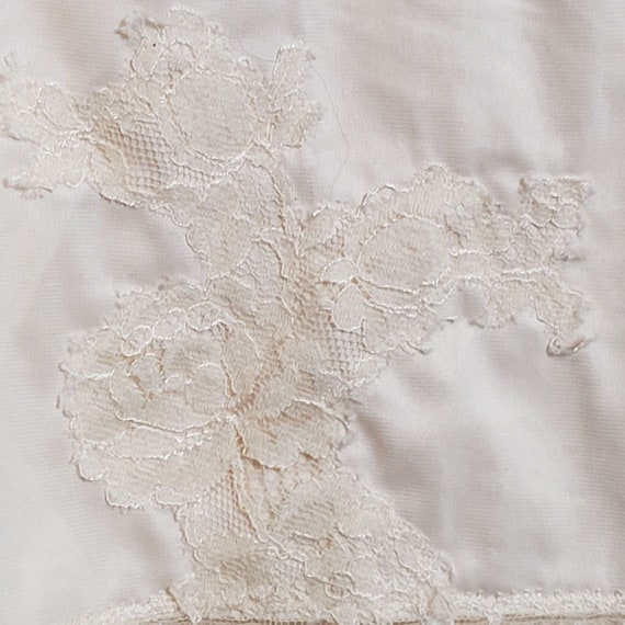 Vintage Hollywood Vasarette Half Slip Cream Size Smal… - Gem