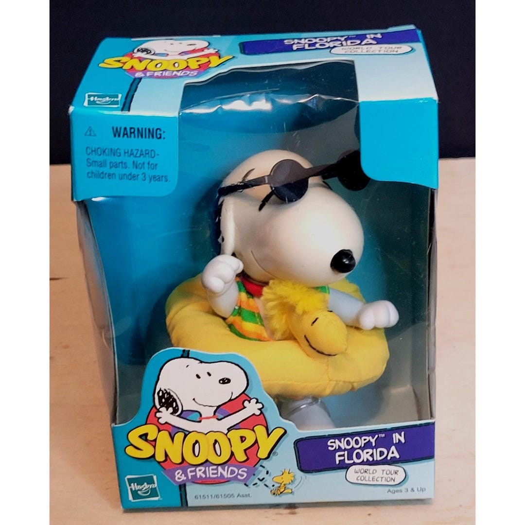 Vintage Snoopy and Friends Hasbro 1999 Snoopy in Florida Boxed Figure 6 ...