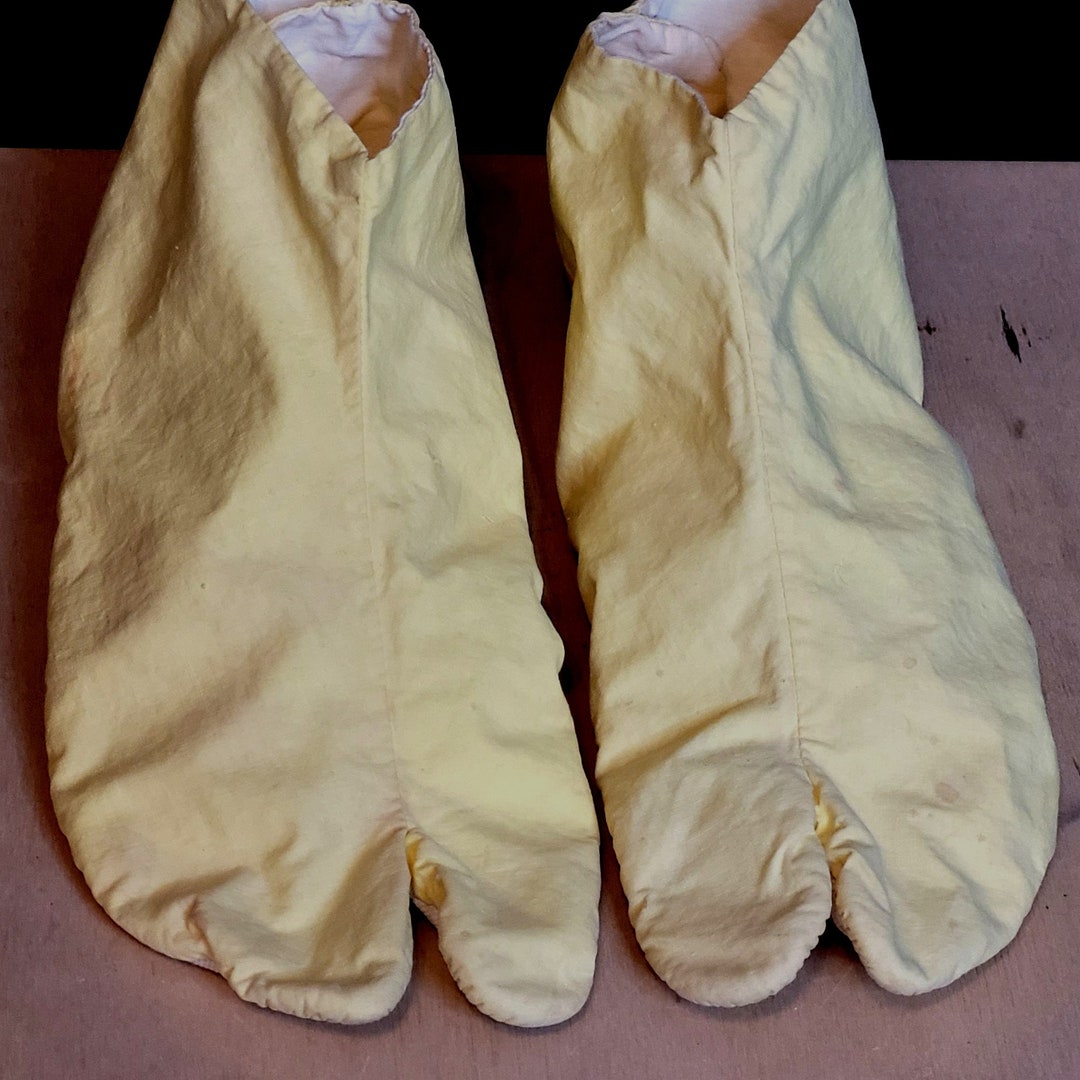 Vintage Japan Tabi Split Toe Slippers Yellow 11.5 Inches Fabric Washed ...