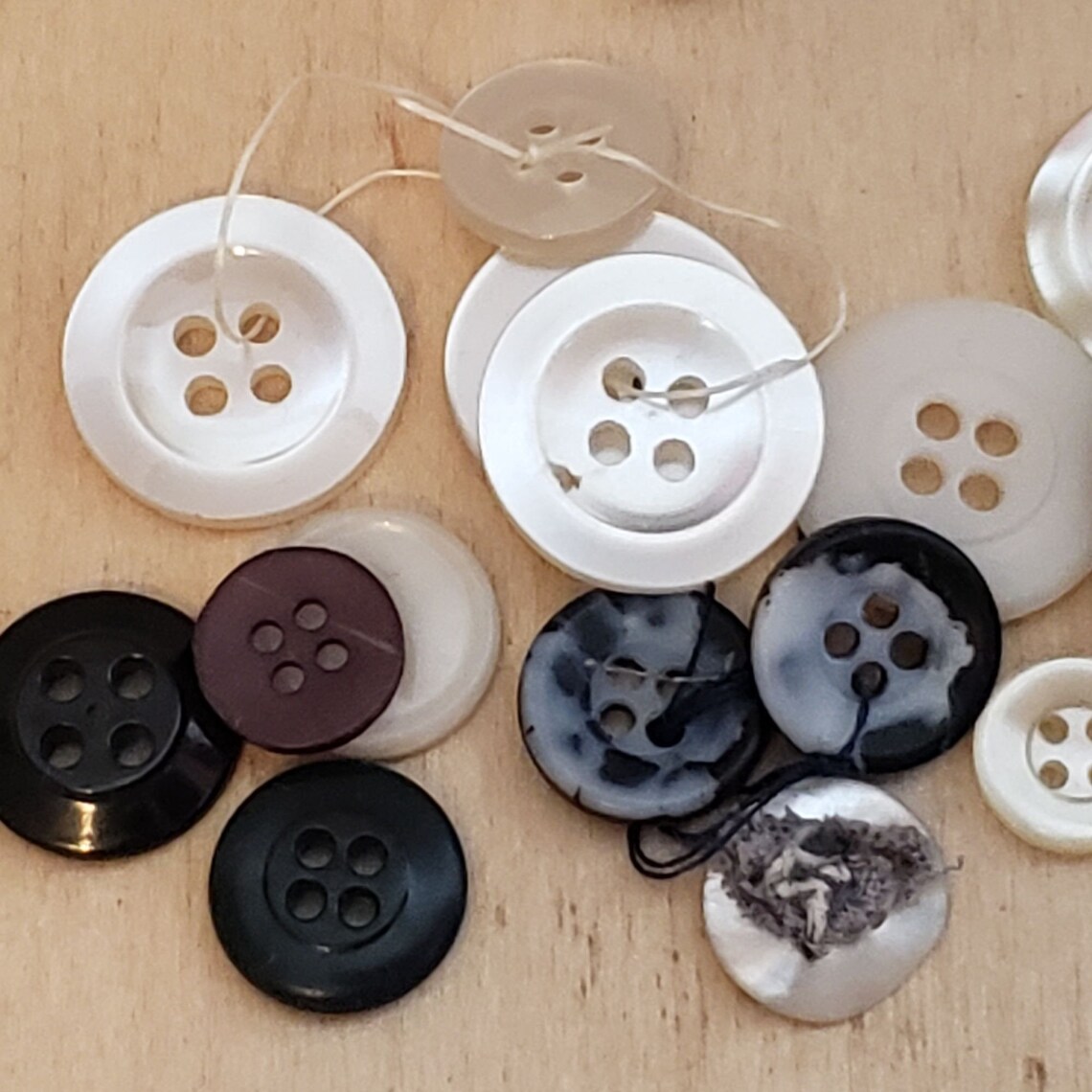 Vintage Button Box Assorted Shapes Sizes Colors Metal Plastic - Etsy