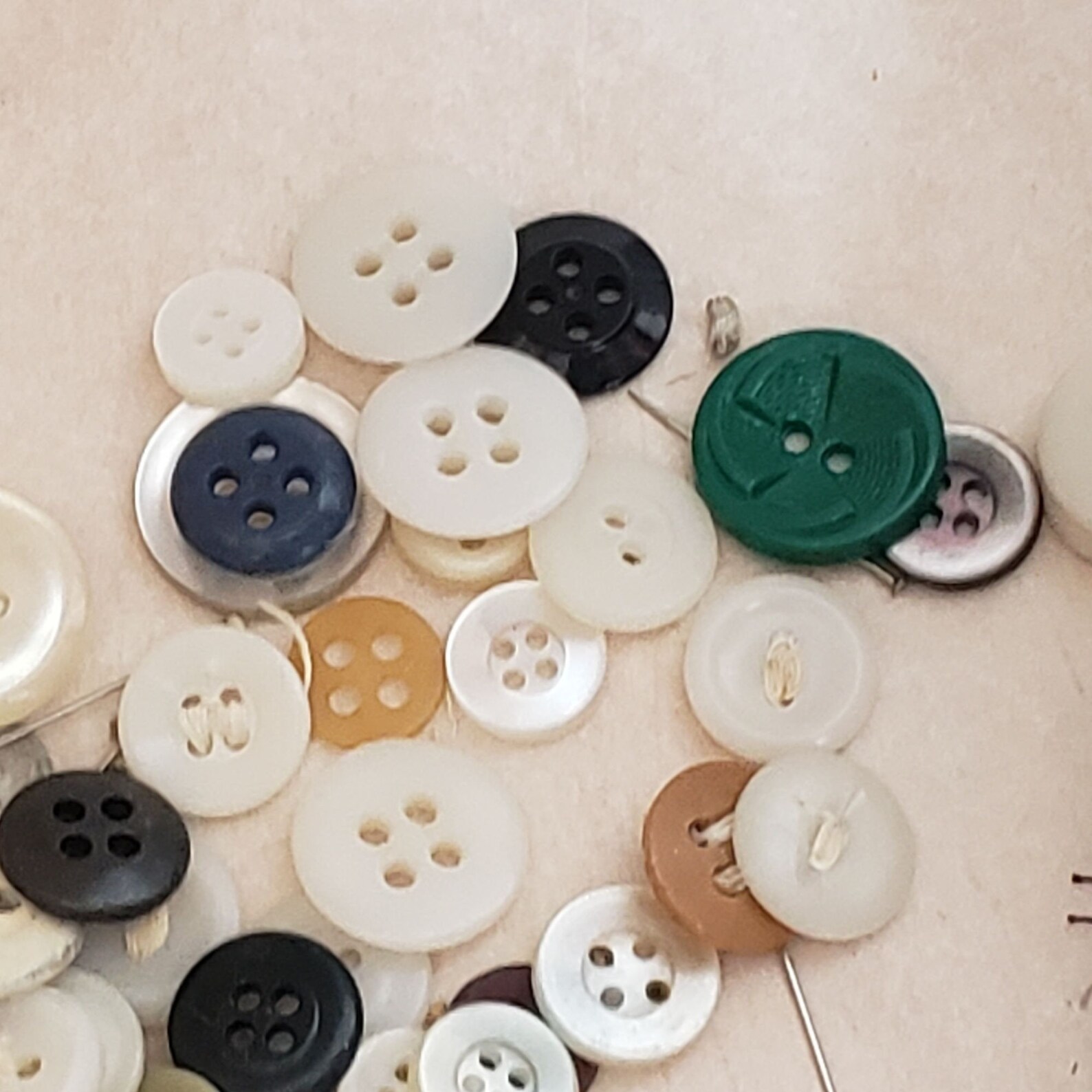 Vintage Button Box Assorted Shapes Sizes Colors Metal Plastic - Etsy