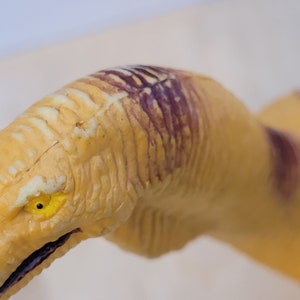 Vintage Dinosaur Plateosaurus Yellow 9 Inches 1999 Paint Wear Toy ...