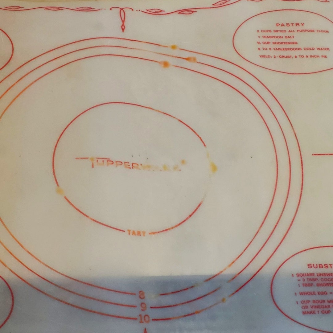 Tupperware Rolling Mat Vintage 1965 Opaque With Red Printing 22 X 18 ...