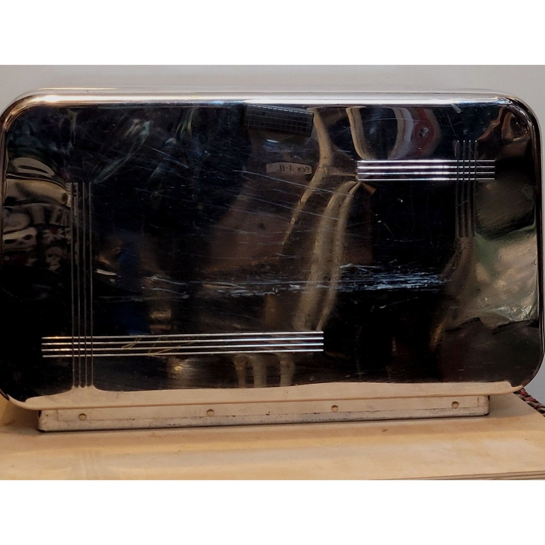 MCM Chrome Bread Box Breadette Lincoln Beauty Box Pie Shelf Twist Knob ...