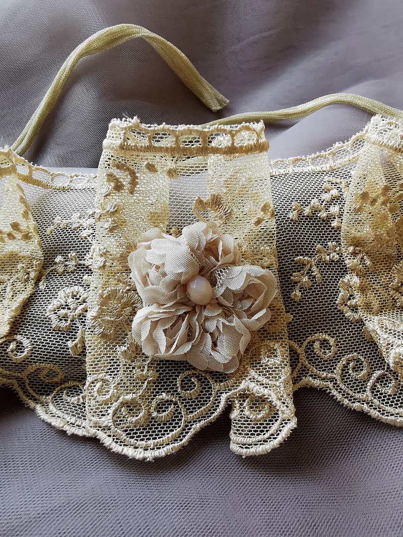 Fine Lace Ruffle Collar in Beige With Fabric Bead Flower Rococo Costume ...
