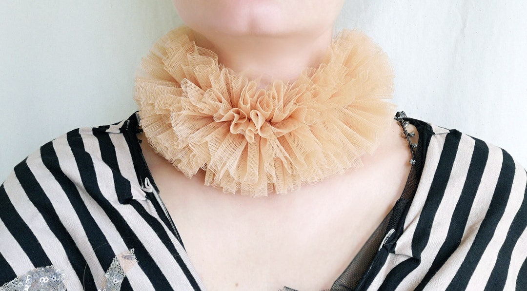Ruffle Collar Beige Tulle Clown Neck Ruff Circus Costume Pierrot Neck ...
