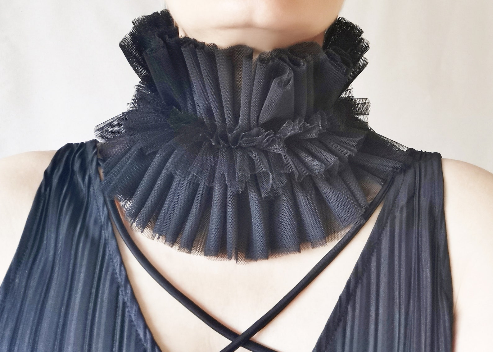Black Ruffle High Collar Queen Collar Neck Ruff Collar - Etsy Canada