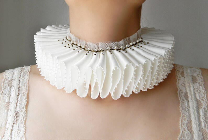 White Organza Elizabethan Style Collar