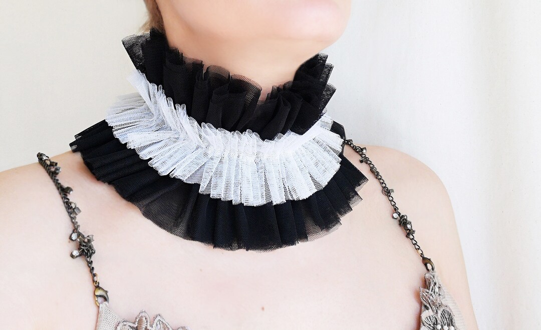 Collar Tulle Ruffle Tudor Neck Ruff Black and White Collar Elizabethan ...