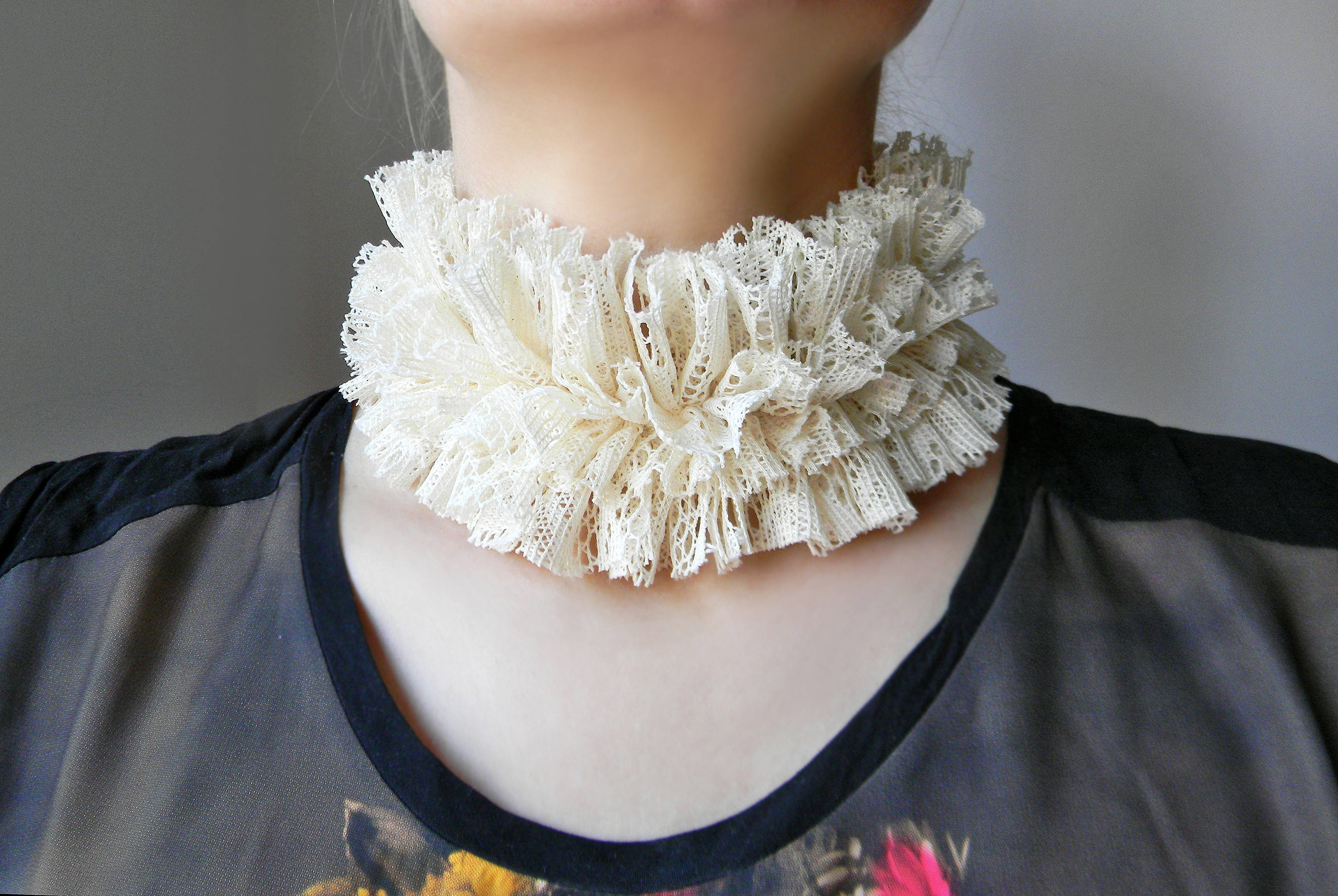 Ivory White lace ruffle collar choker Neck ruff necklace Ivory | Etsy