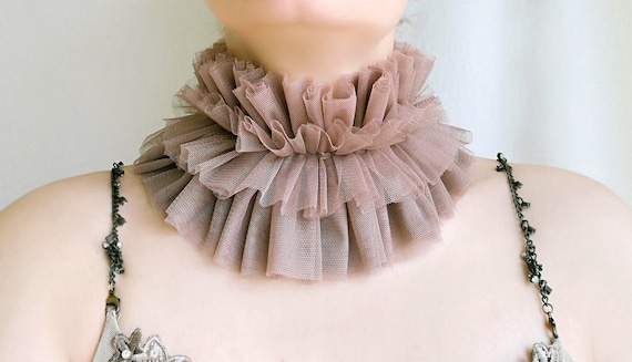 Elizabethan tulle ruff collar in taupe brown latte Circus | Etsy