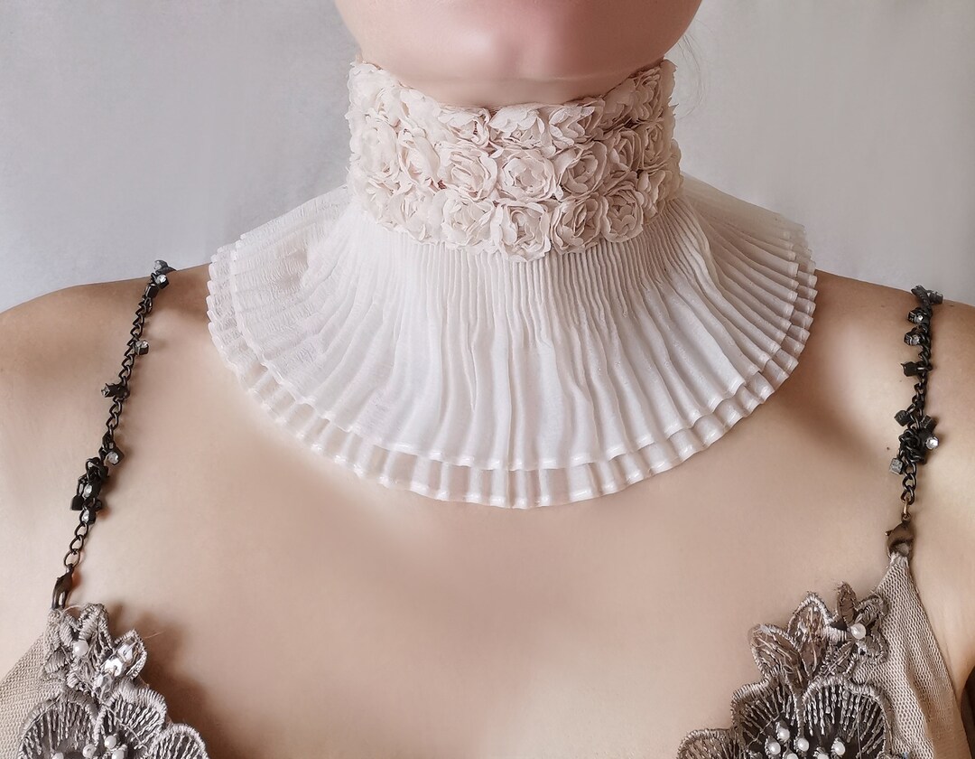 Victorian Bride Collar in Ecru Beige Roses Neckpiece Vintage Wedding ...