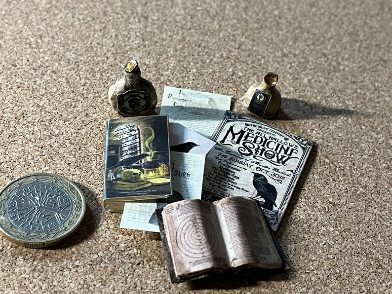 Dollhouse Miniature Witch/wizard/magic/horror/creepy. Set N. 7 - Etsy