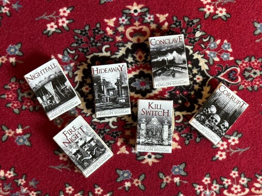 Dollhouse Miniature Horror/thriller/creepy Books Set - Etsy