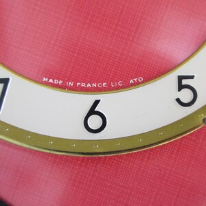 Quintessential 1950s-60s VEDETTE Red Triangle Formica Clock-atomic Age ...