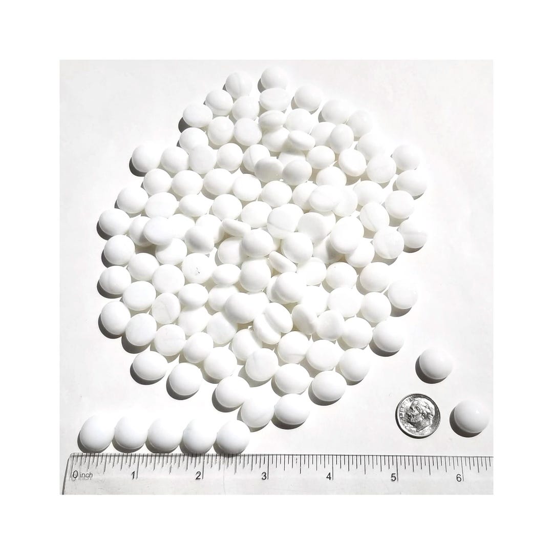 White Glass Pebbles for Stained Glass. Diy Holiday Craft Projects ...