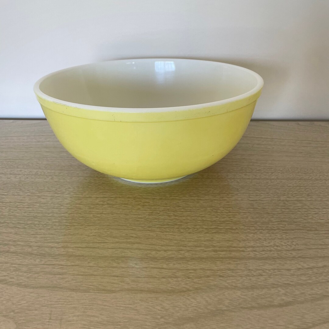 Vintage Yellow Pyrex 404 Bowl, Pyrex Primary Colors Yellow Bowl - Etsy