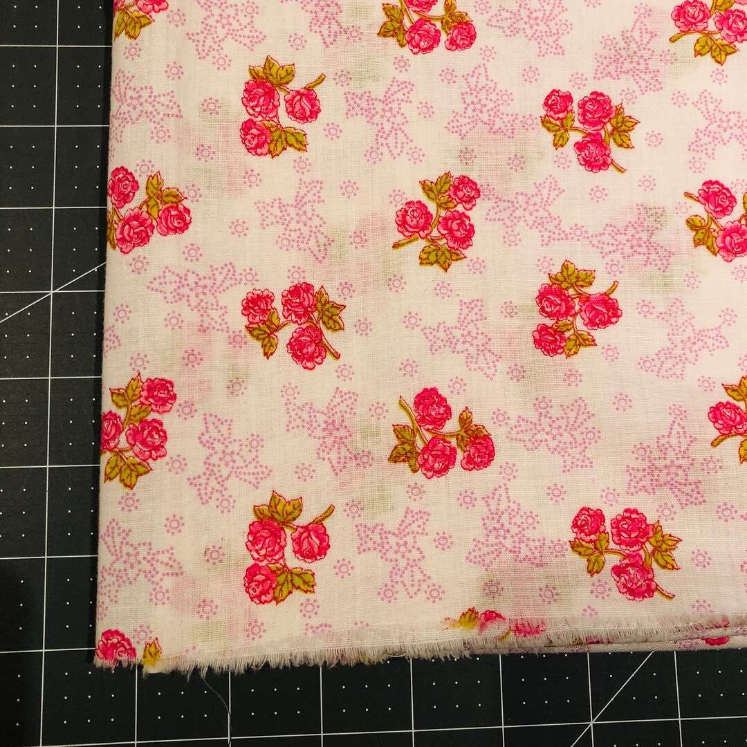 Heirloom Rose Material Vintage Roses Fabric Vintage Sewing Rose Fabric ...