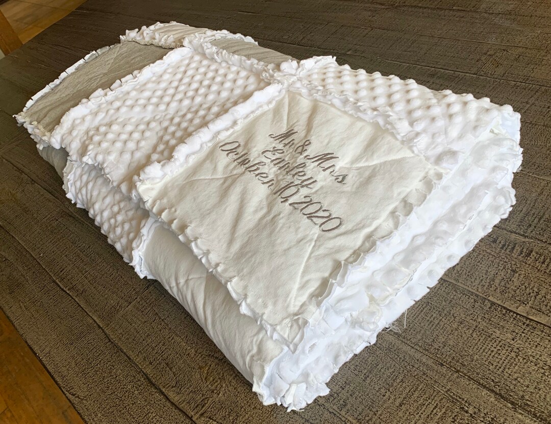 Handmade to Order Modern White and Grey Rag Quilt - Etsy