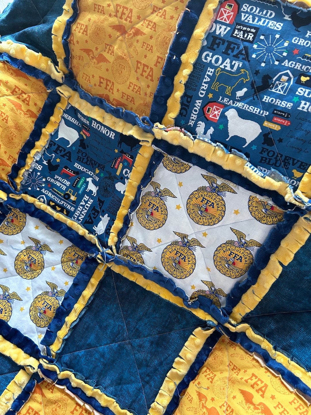 Handmade to Order Farm Rag Quilt - Etsy Canada
