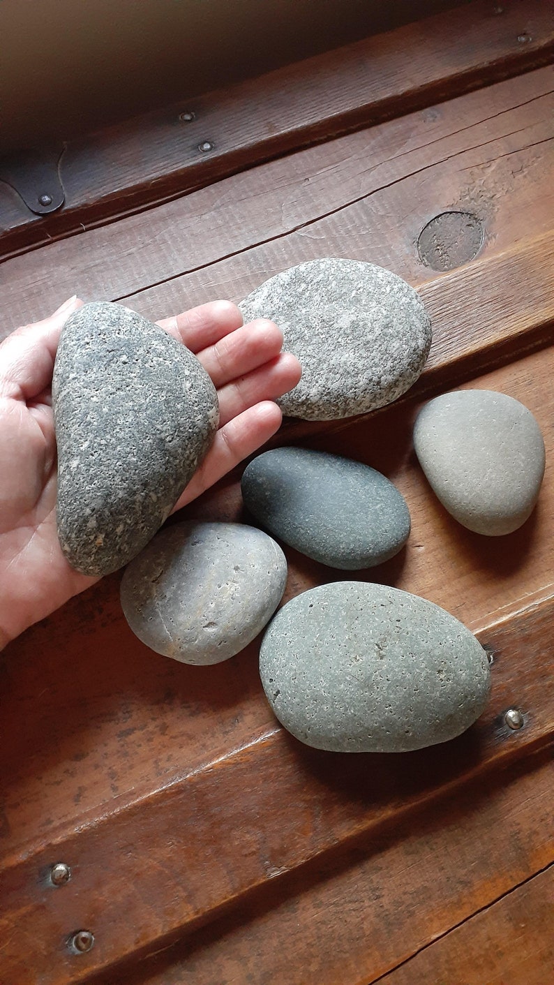 Wedding Favors - Custom Party Stones - Custom Painted Rocks - Party ...