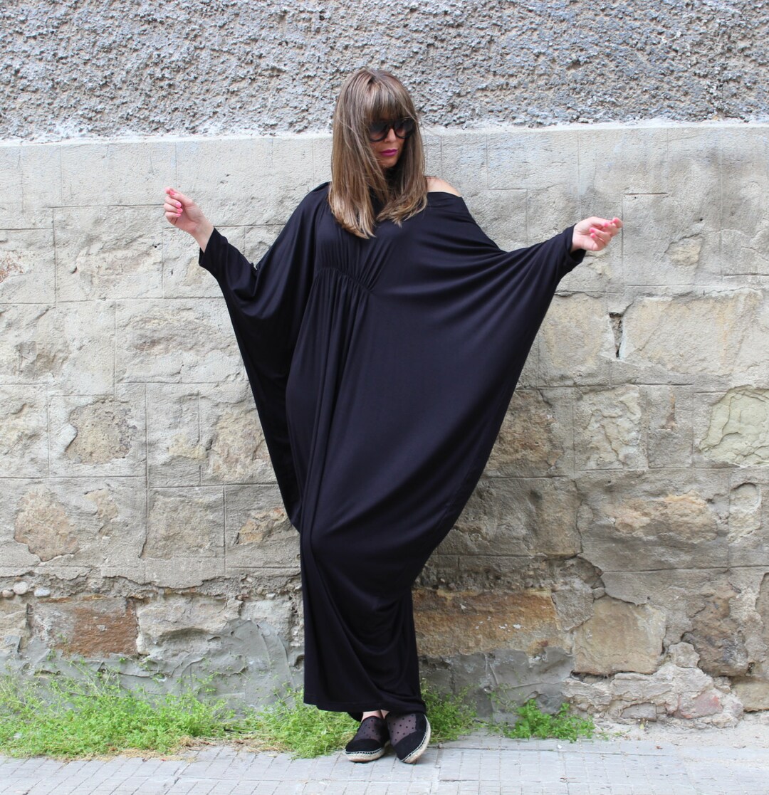 Black Maxi Bat Sleeve Dress by Cherryblossomsdress - Etsy