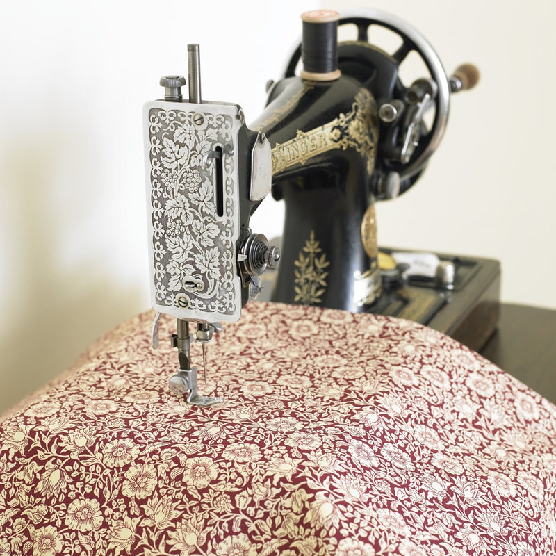 Sunflower Fabric on Red - Etsy UK