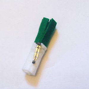 Felt Leek Brooch, St David's Day - Etsy