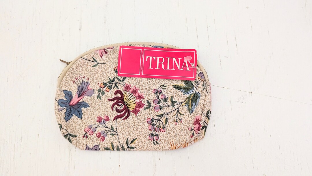 Vintage Trina Cosmetic Bag Vinyl Lined Zip Top Floral Print Exterior ...