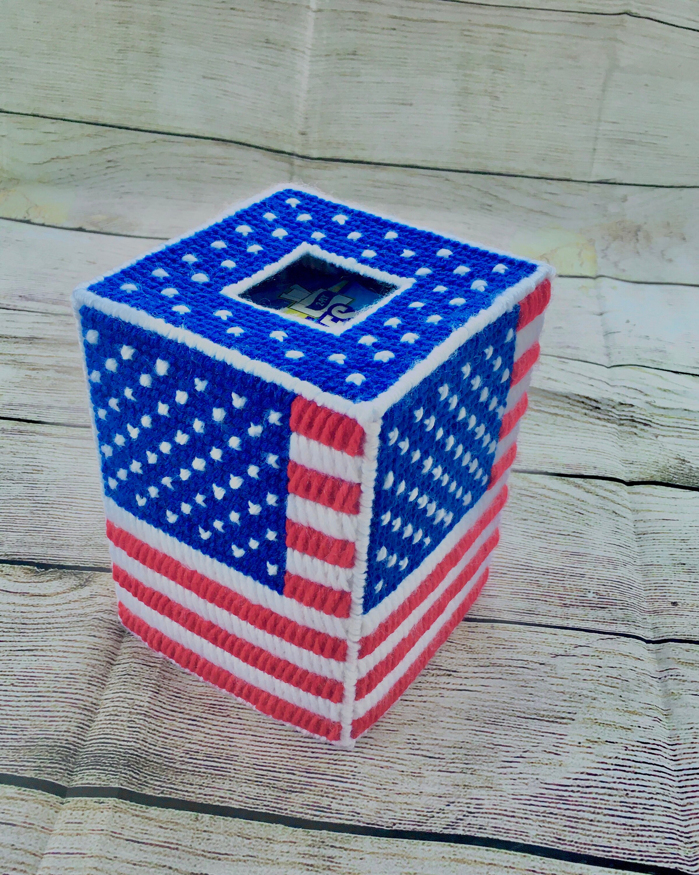 USA Patriotic American Flag Tissue Cover in Plastic Canvas, July 4th ...