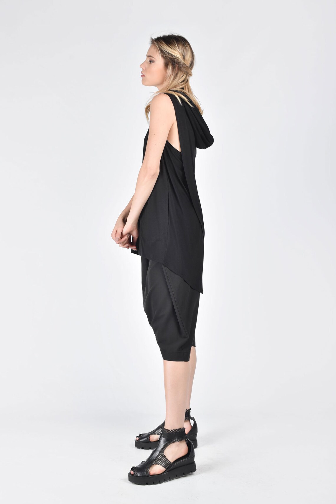 Sleeveless Back Slits Hooded Top A02691 - Etsy