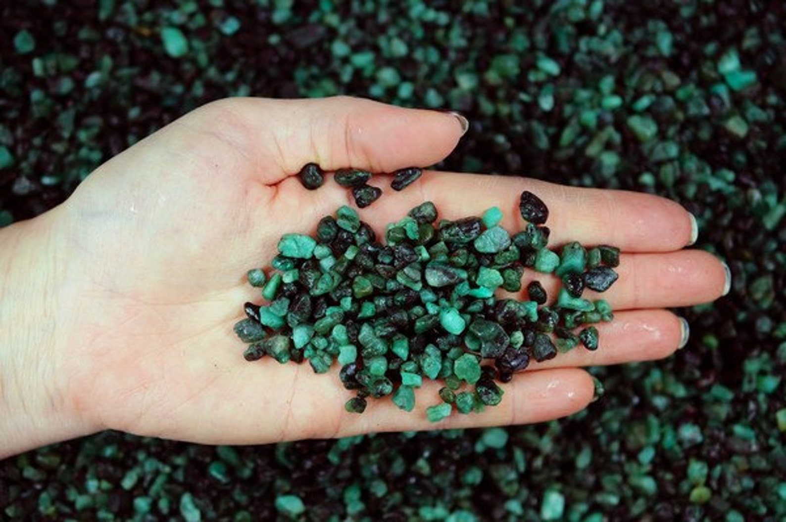 Emerald Facet Rough - Cloudy - Melee Size Only - 'B' Grade - Untrimmed ...