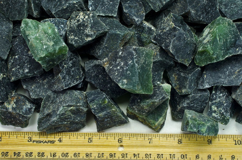 Fantasia Materials: 1 Lb Deep Green Serpentine Rough Raw - Etsy