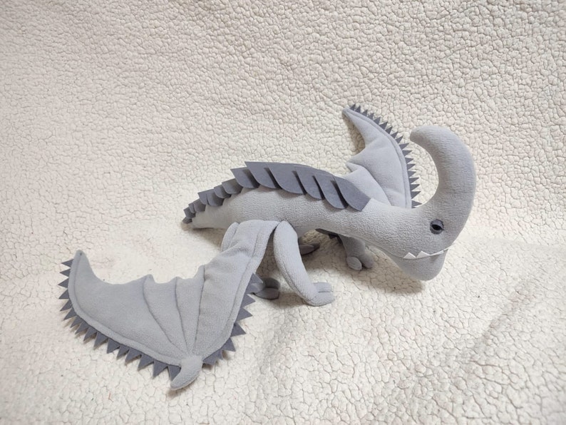 Razorwhip Plush, How to Train Your Dragon, Dragon Plush - Etsy