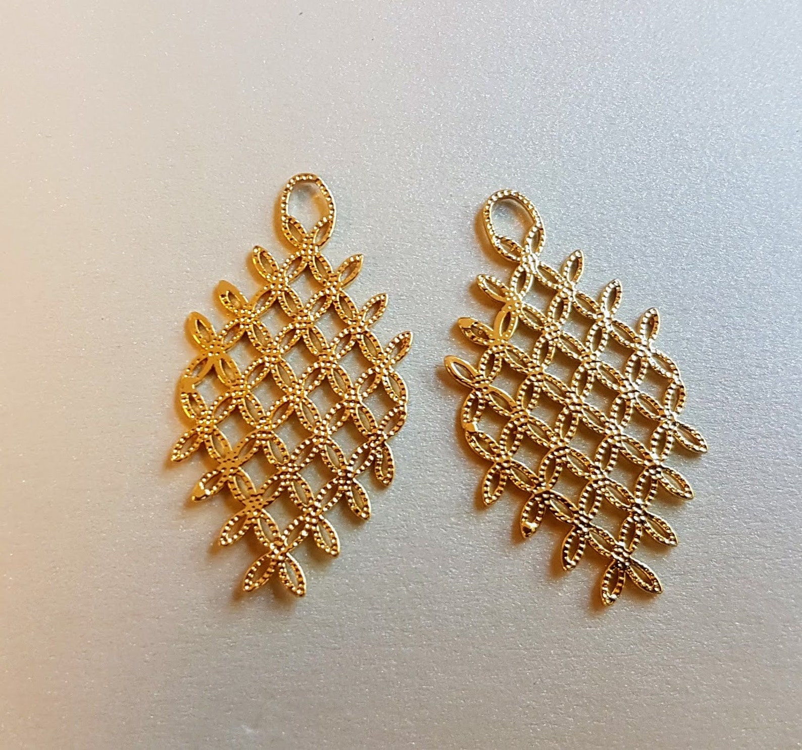 Diamond Shape Mesh Effect Connector. Matt on One Side Shiny | Etsy