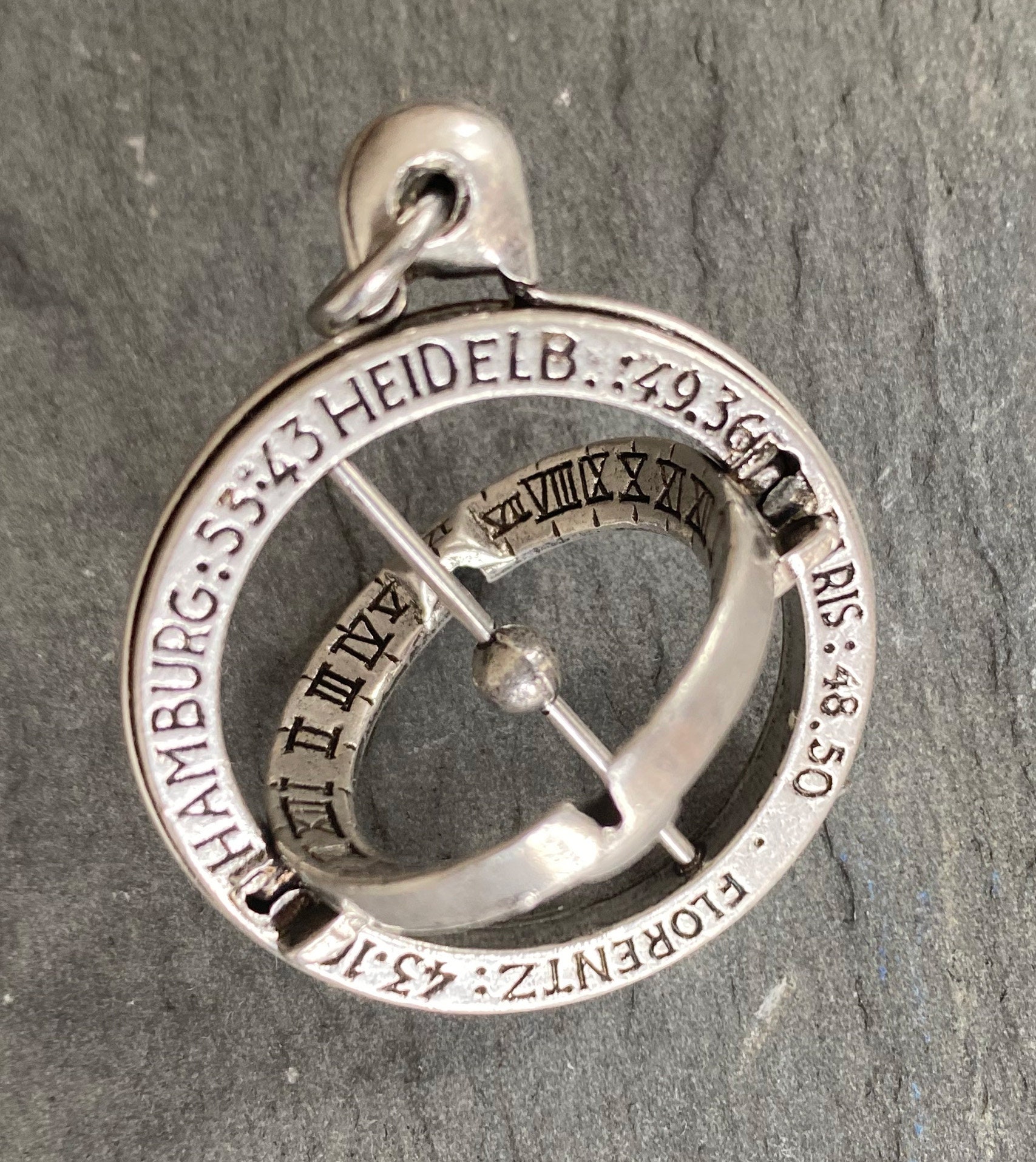 Equatorial Universal Sundial, a Battery-free Timepiece for Aesthetes - Etsy