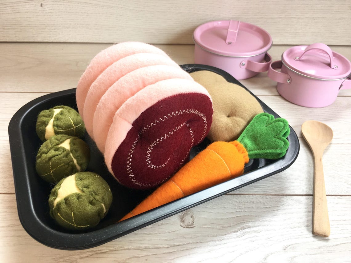 Pretend Play Felt Food Roast Dinner Set With Vegetables & Roasting Tin ...