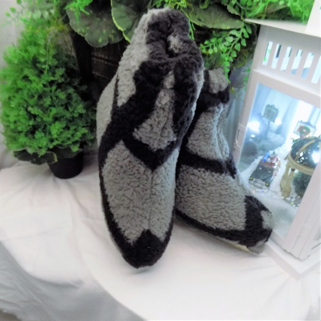 Sherpa Fur Ice Skate Boot Warmers: Gray/black Hockey Cover (size 6-7 ...