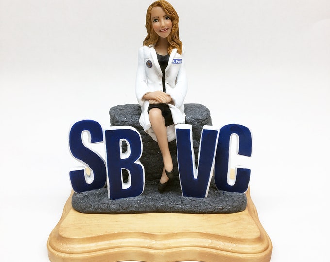 Graduation Cake Topper Sculpture - Etsy