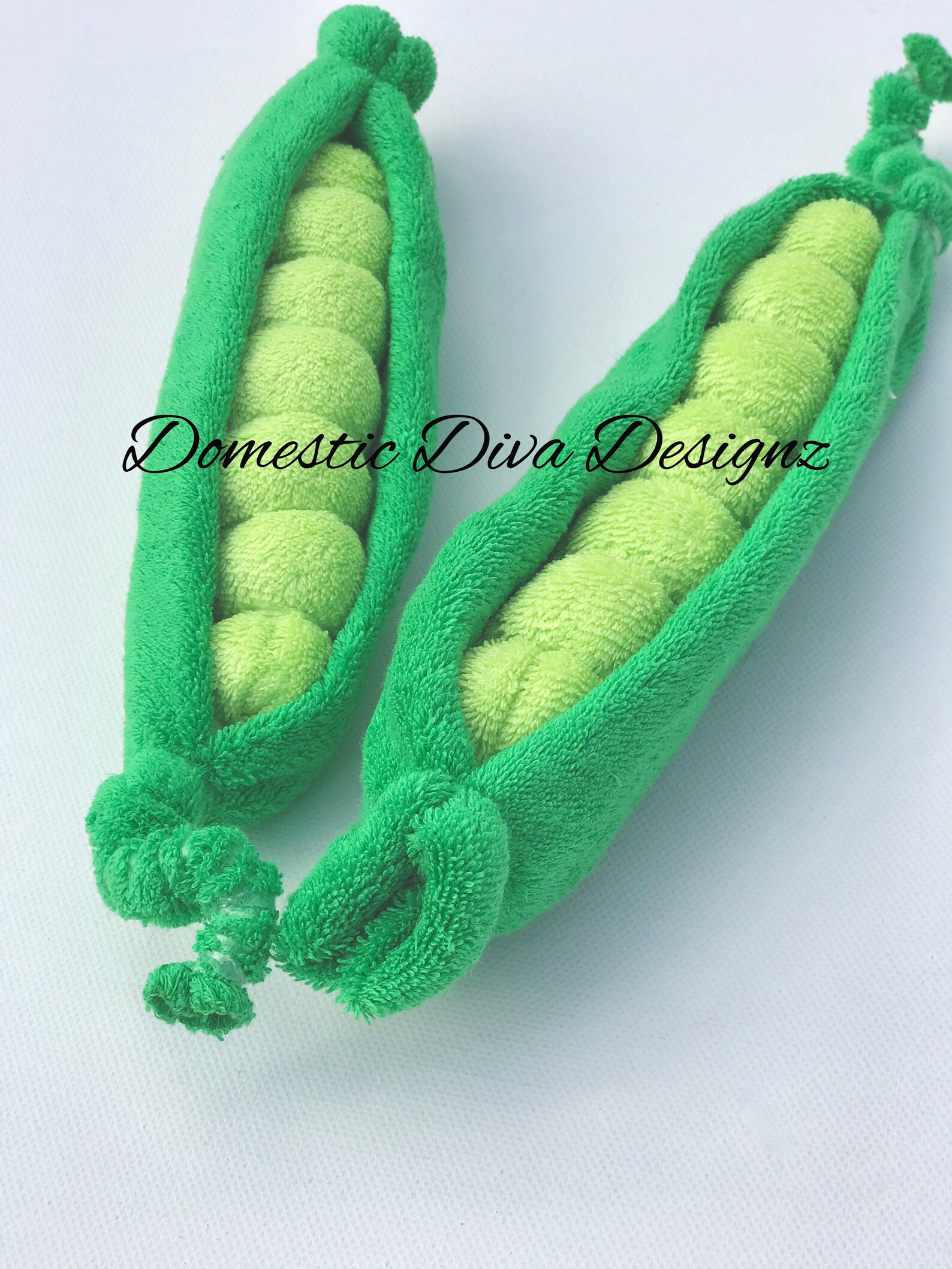 Washcloth Peapod, Farm Baby Shower, Sweet Pea Baby Shower, Peter Rabbit ...