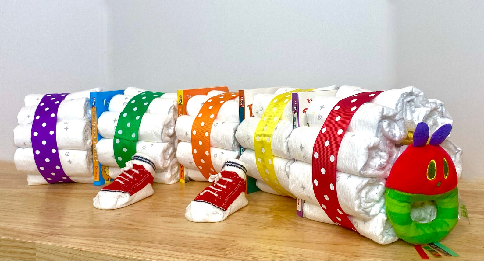 Book Worm Diaper Cake, Book Diaper Cake, Book Baby Shower, Diaper Cake ...