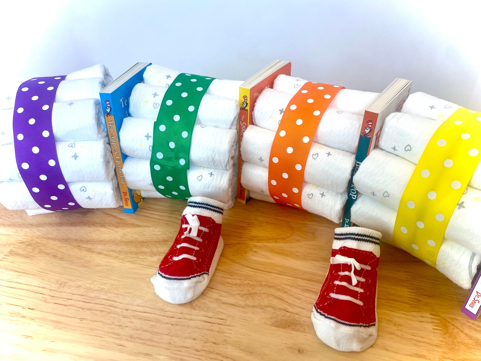 Book Worm Diaper Cake, Book Diaper Cake, Book Baby Shower, Diaper Cake ...