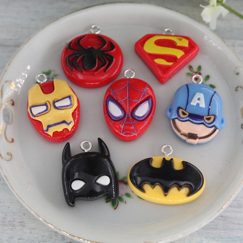 Superhero Necklace - Etsy