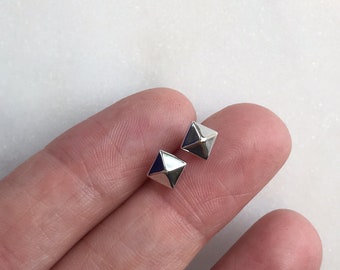 Pyramid Stud - Etsy