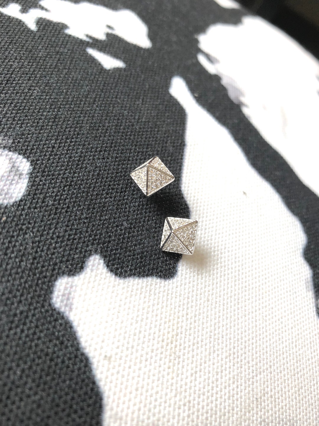 Silver Sparkly Pyramid Studs - Etsy